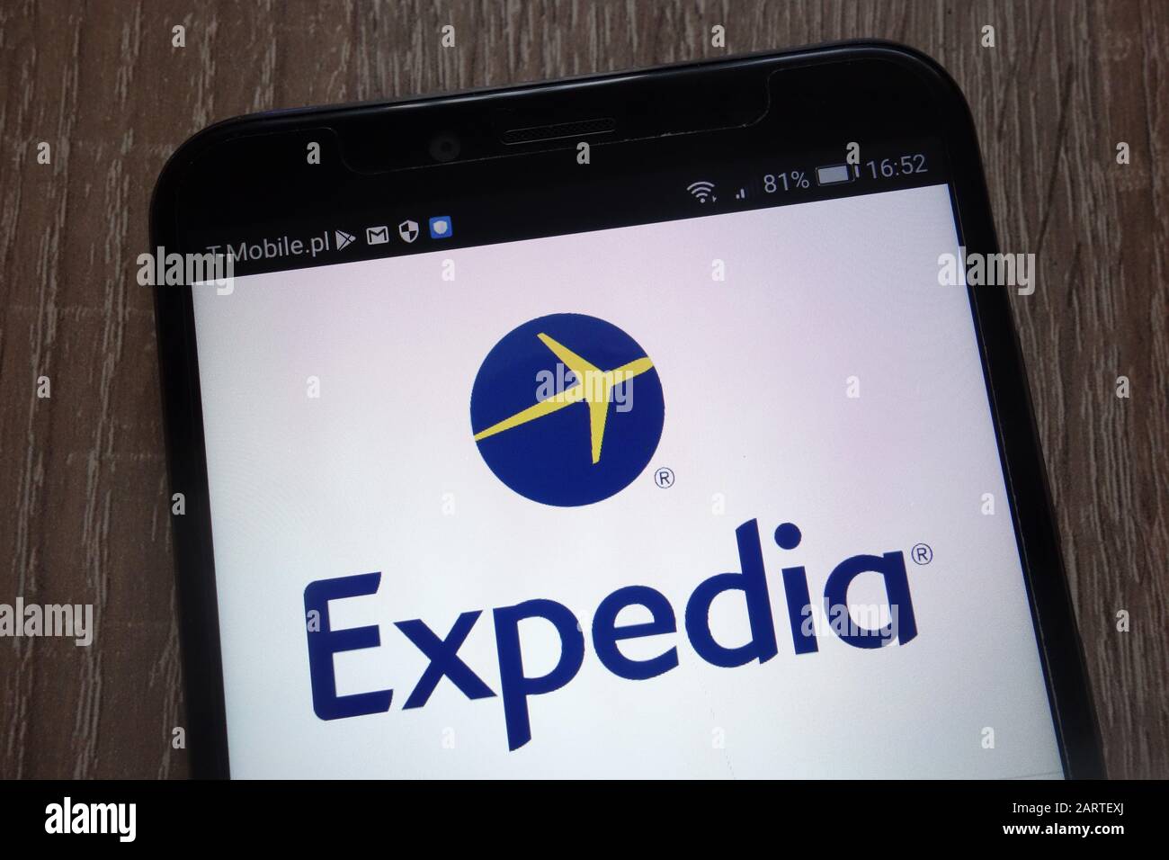Expedia logo displayed on a modern smartphone Stock Photo - Alamy