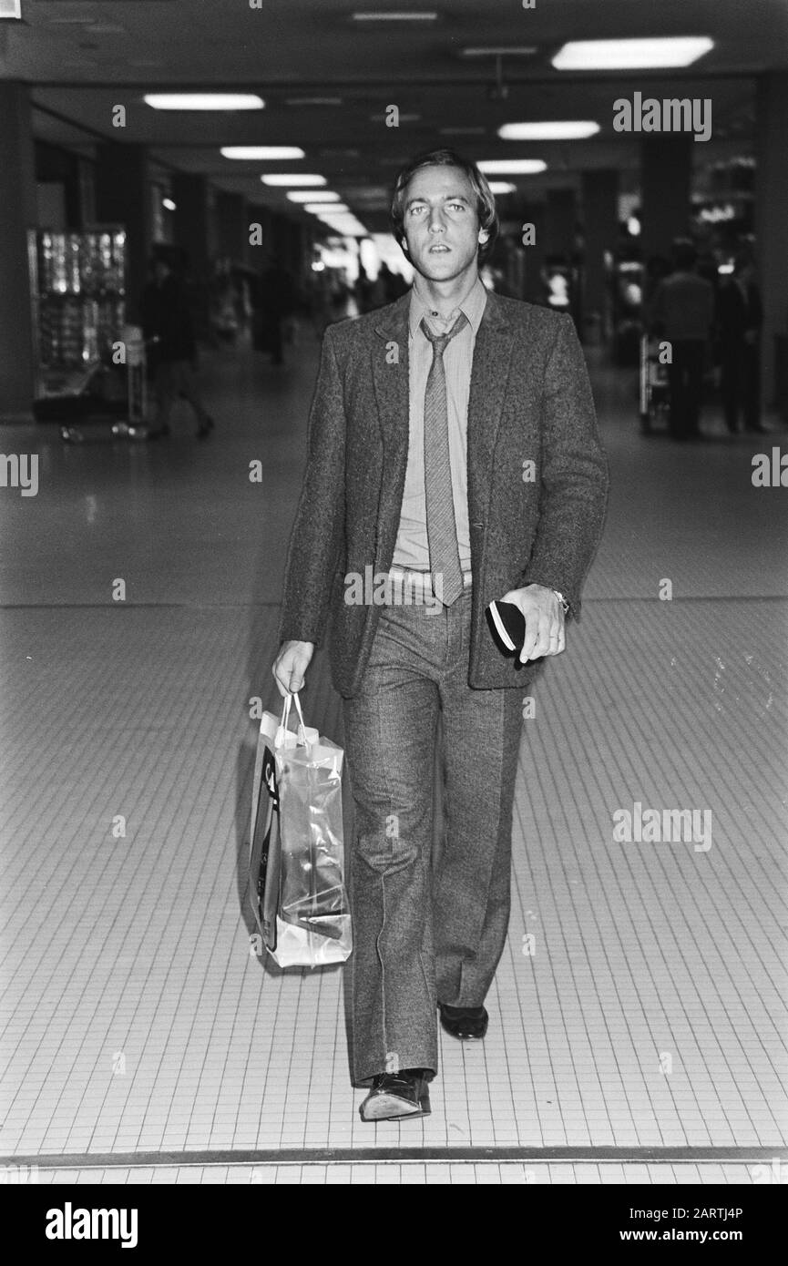 Johan Neeskens at Schiphol in connection with his come-back in the ...