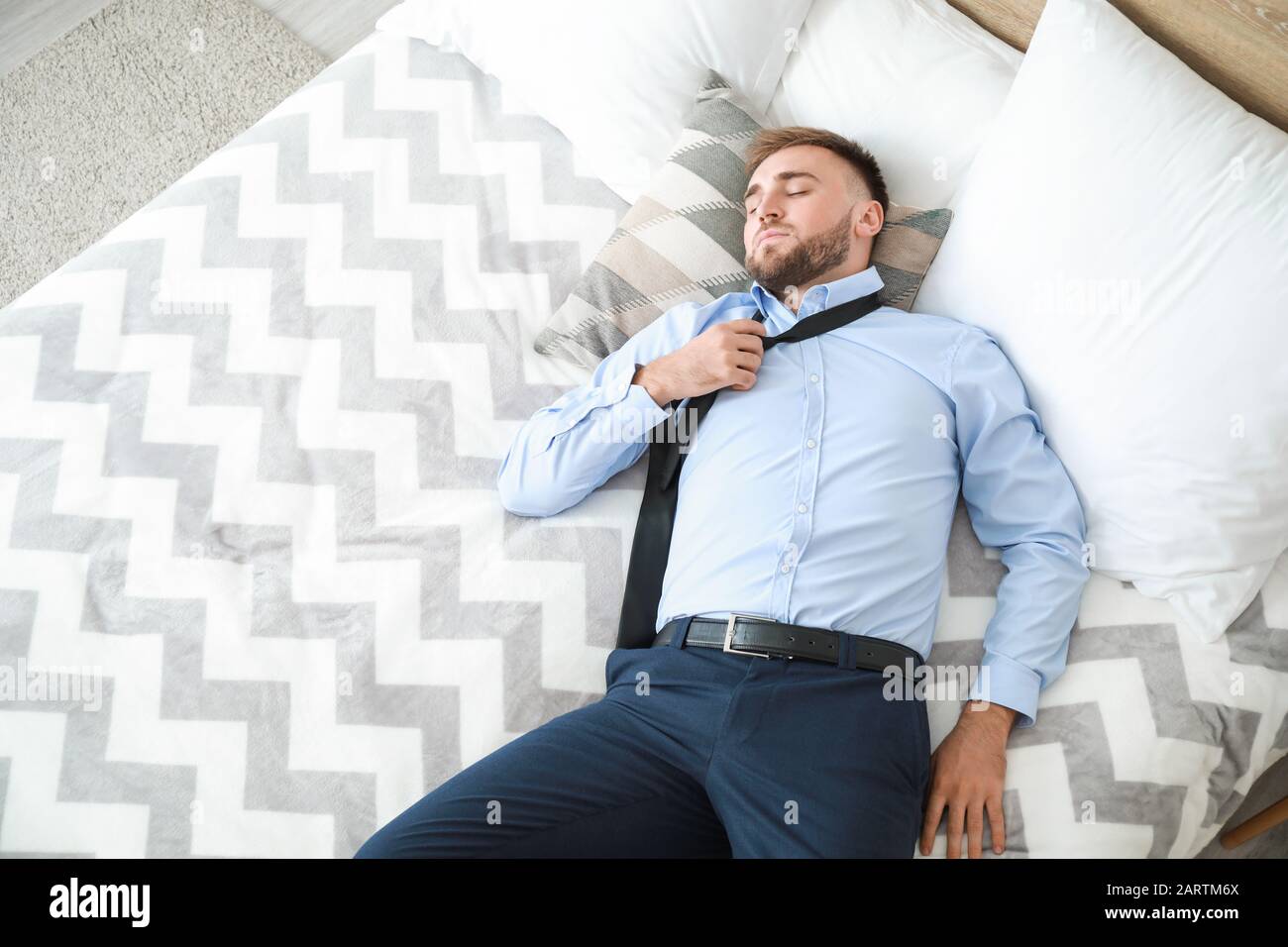 Businessman in formal clothes hi-res stock photography and images - Alamy