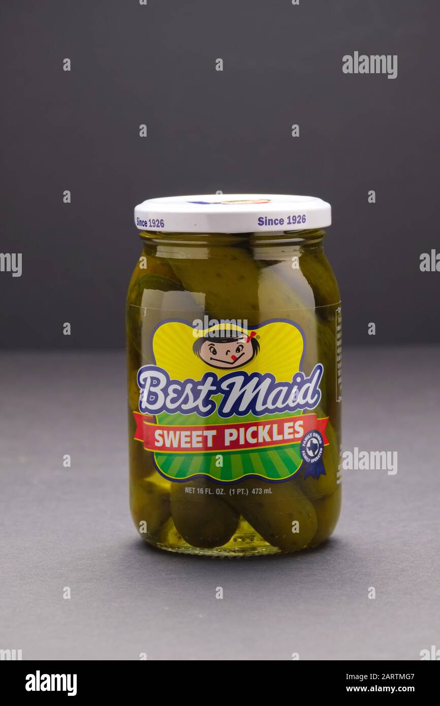 Pickle jar hi-res stock photography and images - Alamy