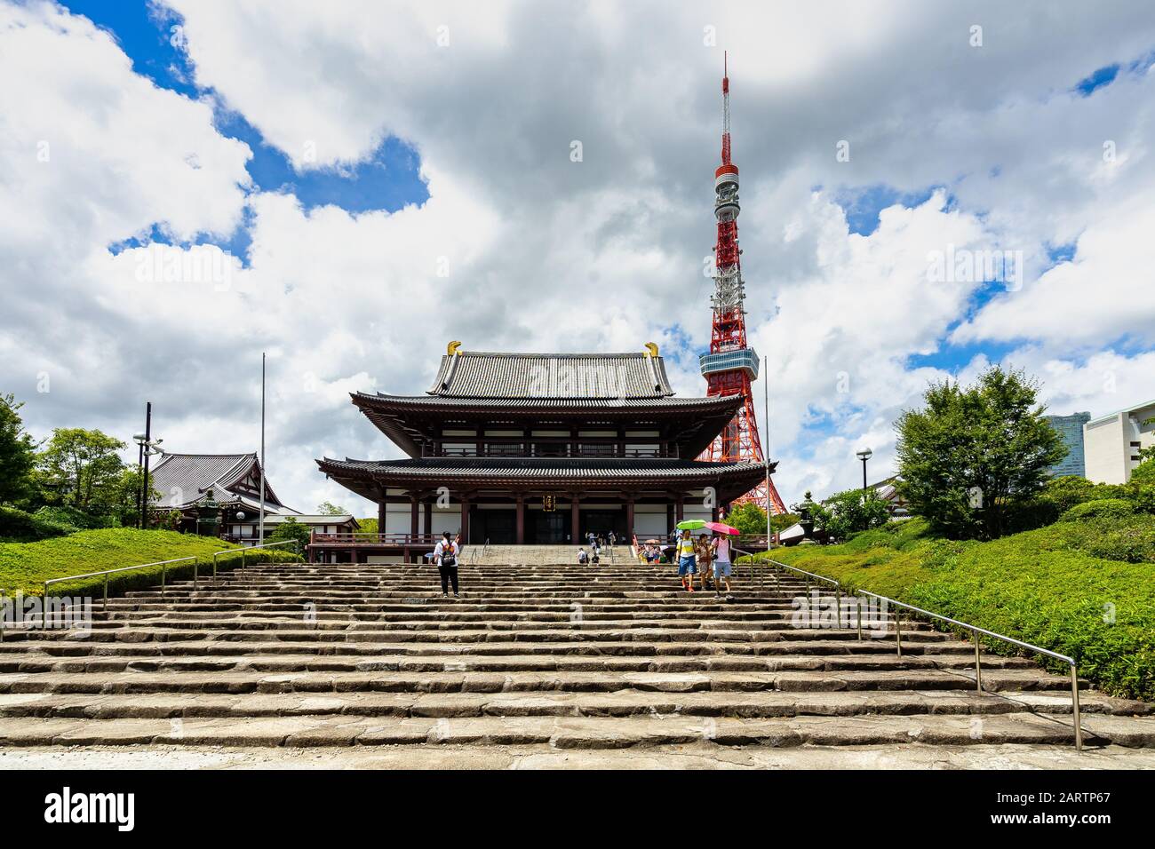 View of Zojoji buddhist temple and Tokyo Tower. Tokyo, Japan, August 2019 Stock Photo - Alamy