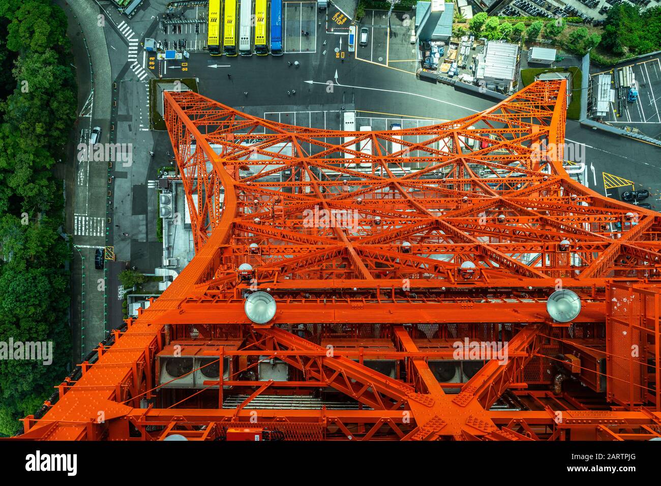 Scenic view Looking down from the glass-flooring at the Tokyo Tower ...