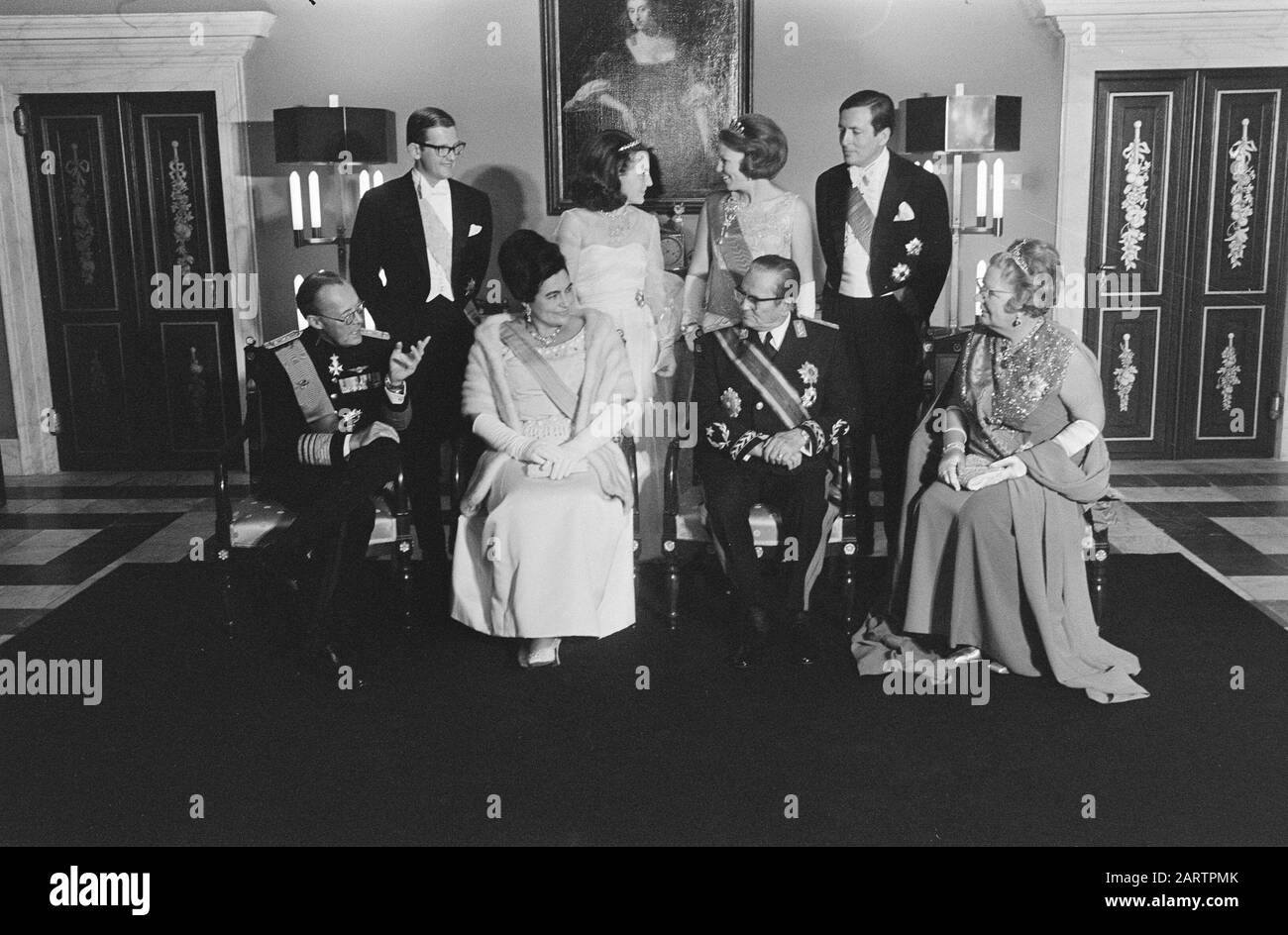 State photo visit President Tito in Paleis op de Dam, Amsterdam Date ...