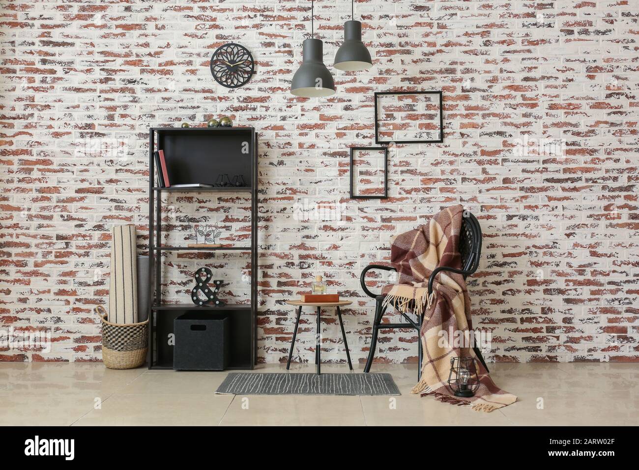 Interior of modern comfortable living room Stock Photo - Alamy