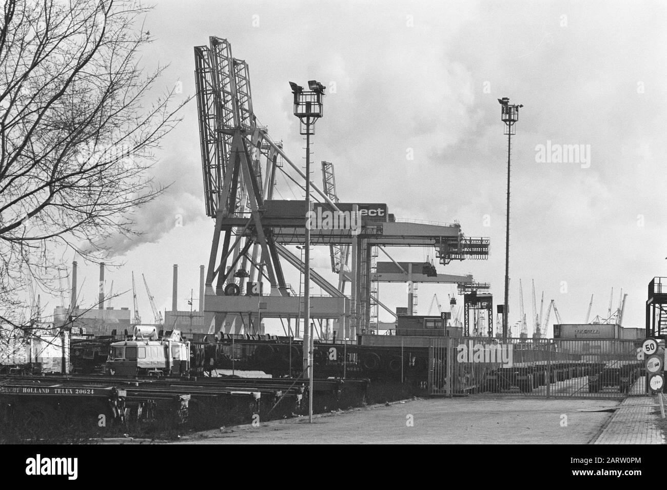 Port strike rotterdam Black and White Stock Photos & Images - Alamy