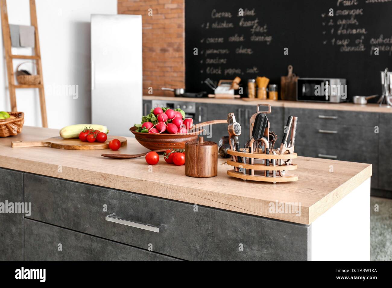 Interior of beautiful modern kitchen Stock Photo - Alamy