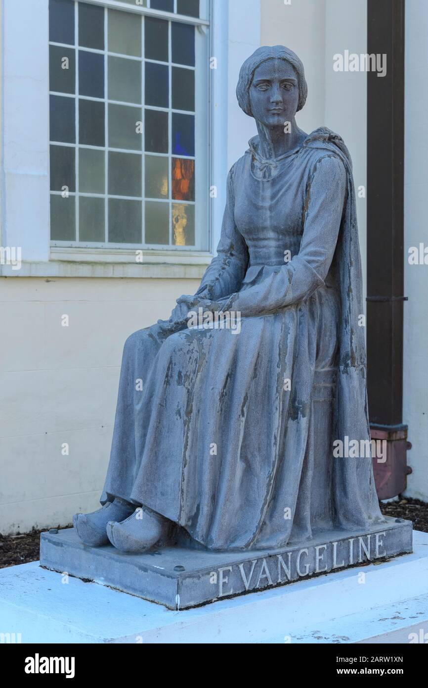 Statue of evangeline hi-res stock photography and images - Alamy