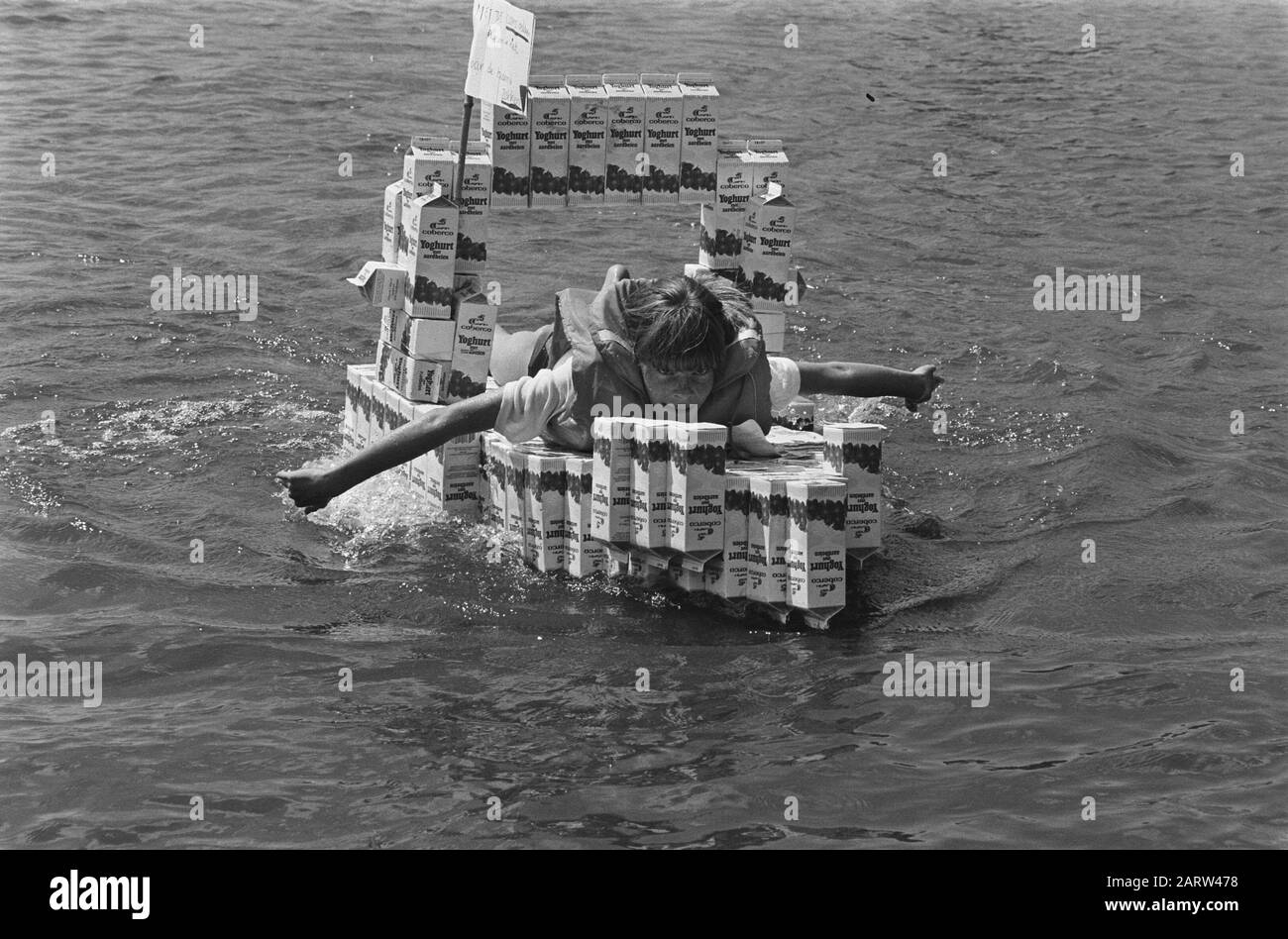 Start Dutch milkpack race on the Flevohof Date: 8 July 1986 Personal ...