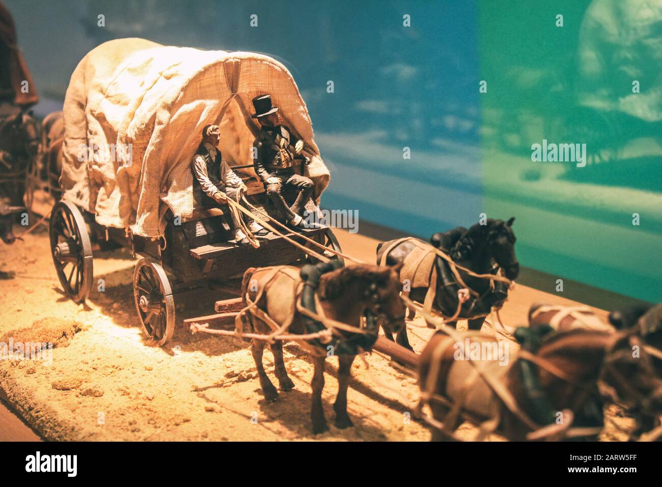 Miniature horse cart hi-res stock photography and images - Alamy