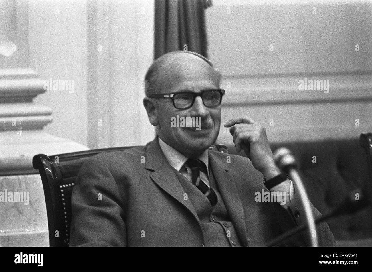 56 minister van doorn hi-res stock photography and images - Alamy