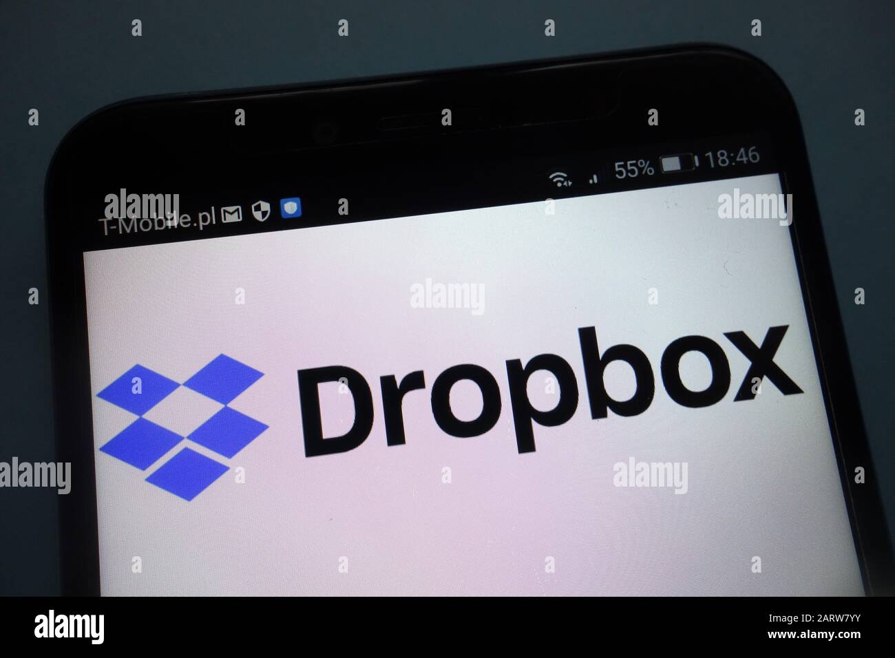 Dropbox logo hi-res stock photography and images - Alamy