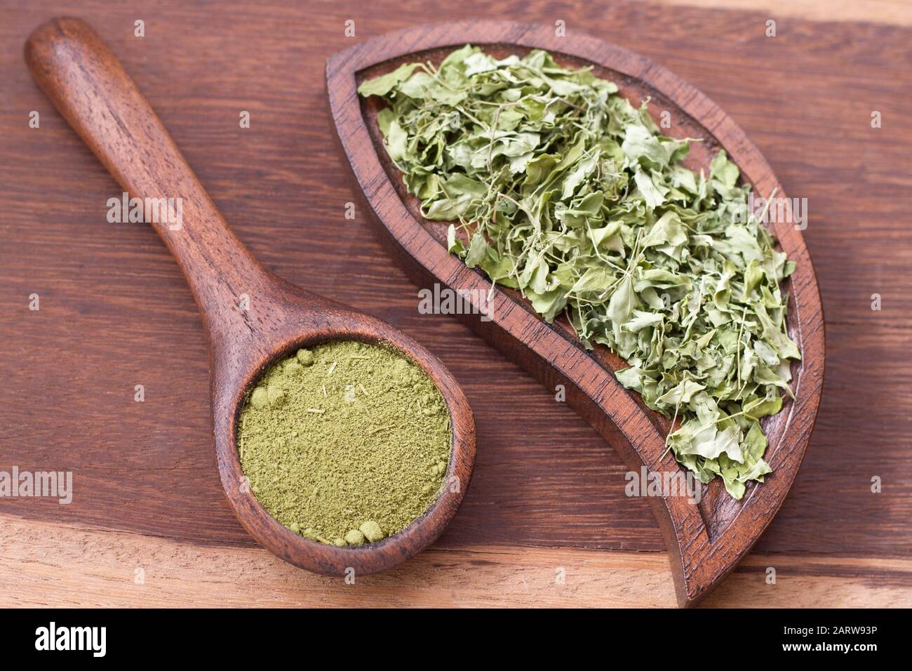 leaves and moringa powder, super food and natural medicine, Moringa ...