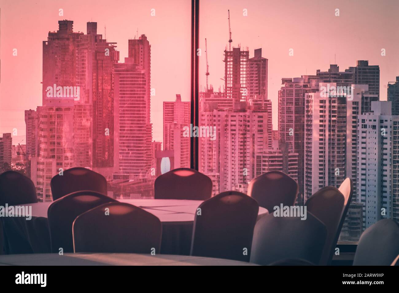 Empty conference room hotel hi-res stock photography and images - Alamy