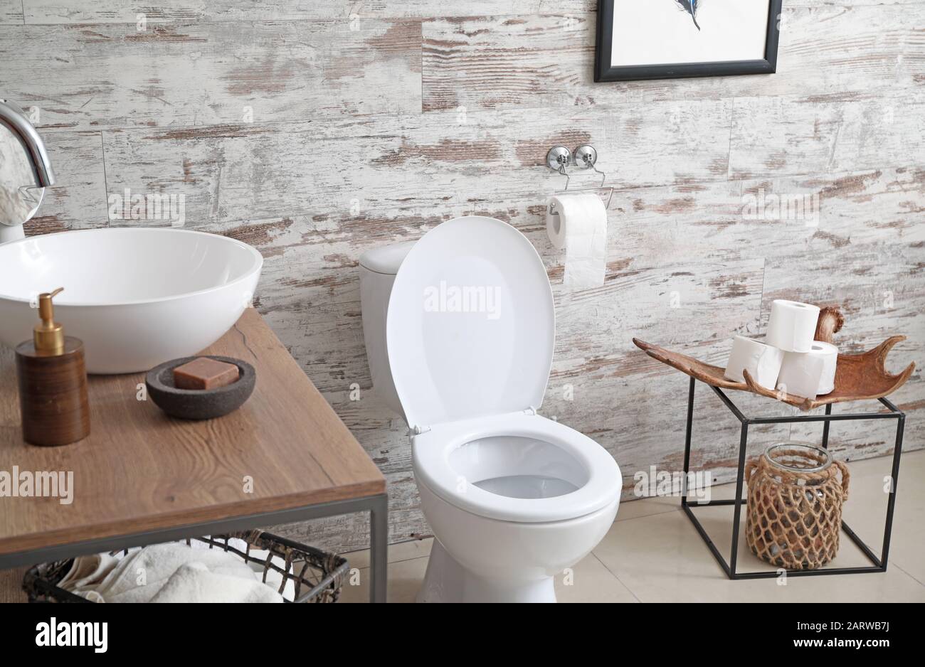 Interior of clean modern bathroom Stock Photo - Alamy