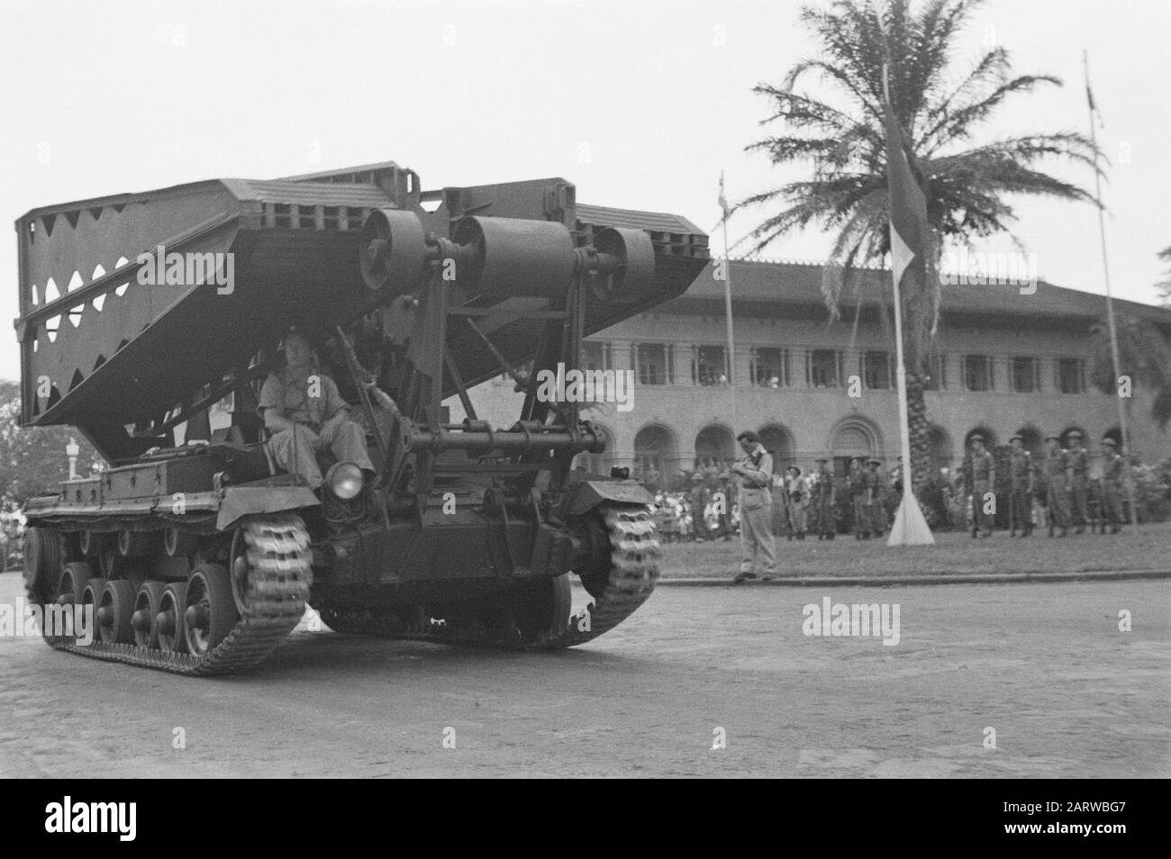 Bridge laying tank Black and White Stock Photos & Images - Alamy