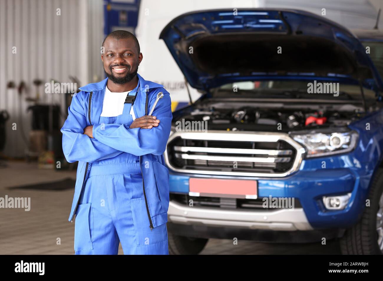 African American Mechanic High Resolution Stock Photography and Images ...