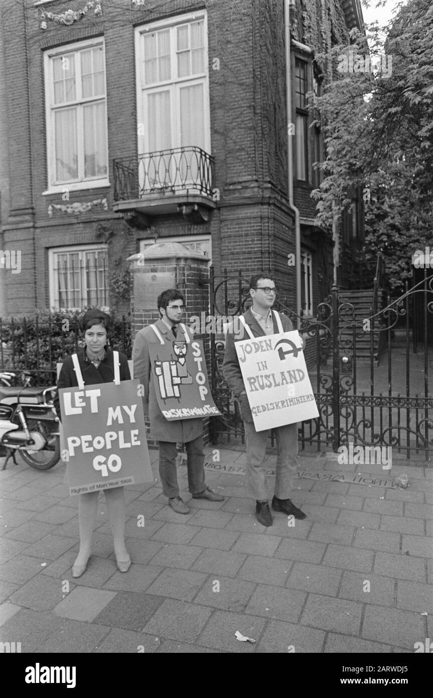 Student movement hi-res stock photography and images - Alamy