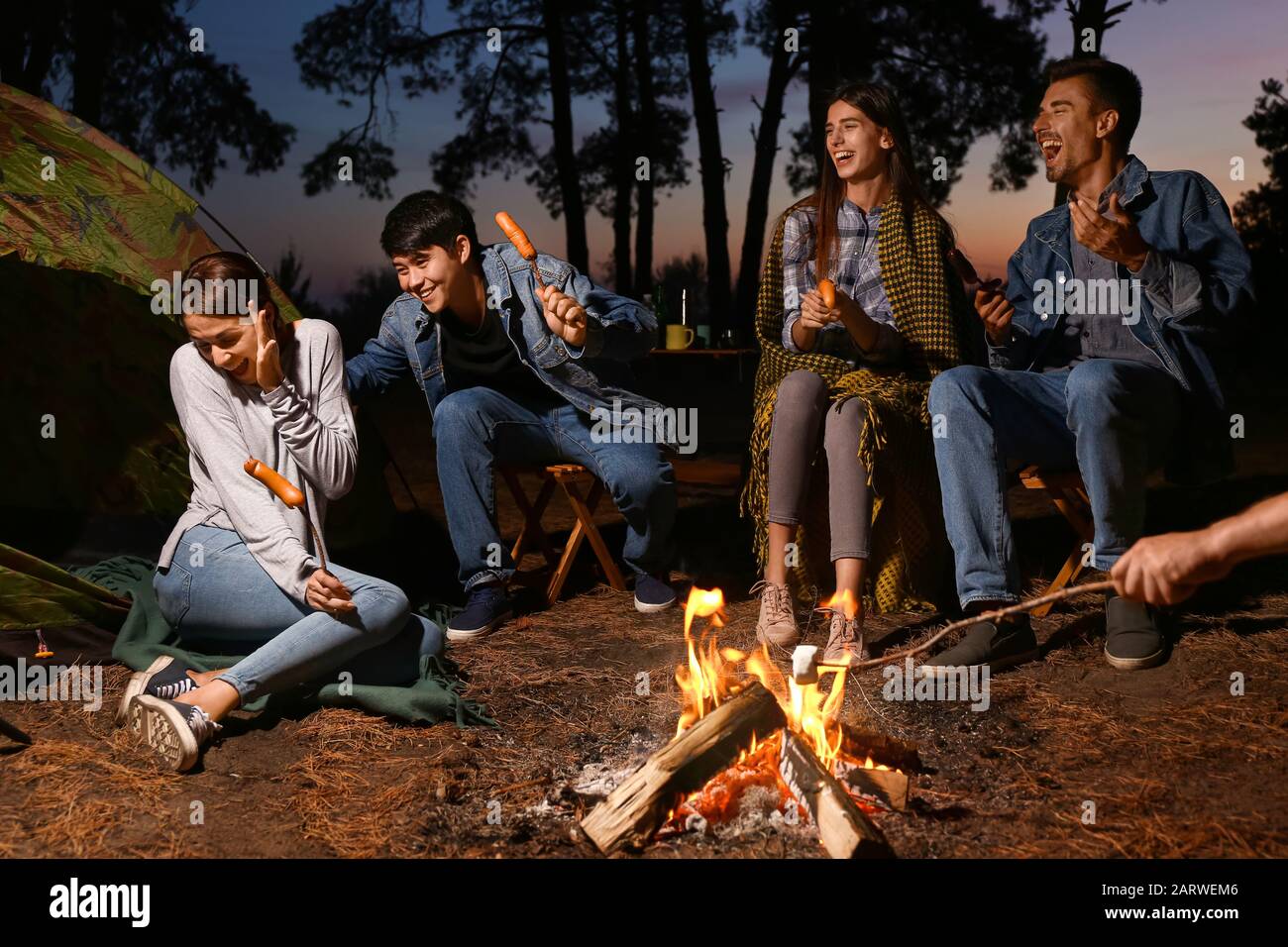 Spending the night in nature hi-res stock photography and images - Alamy
