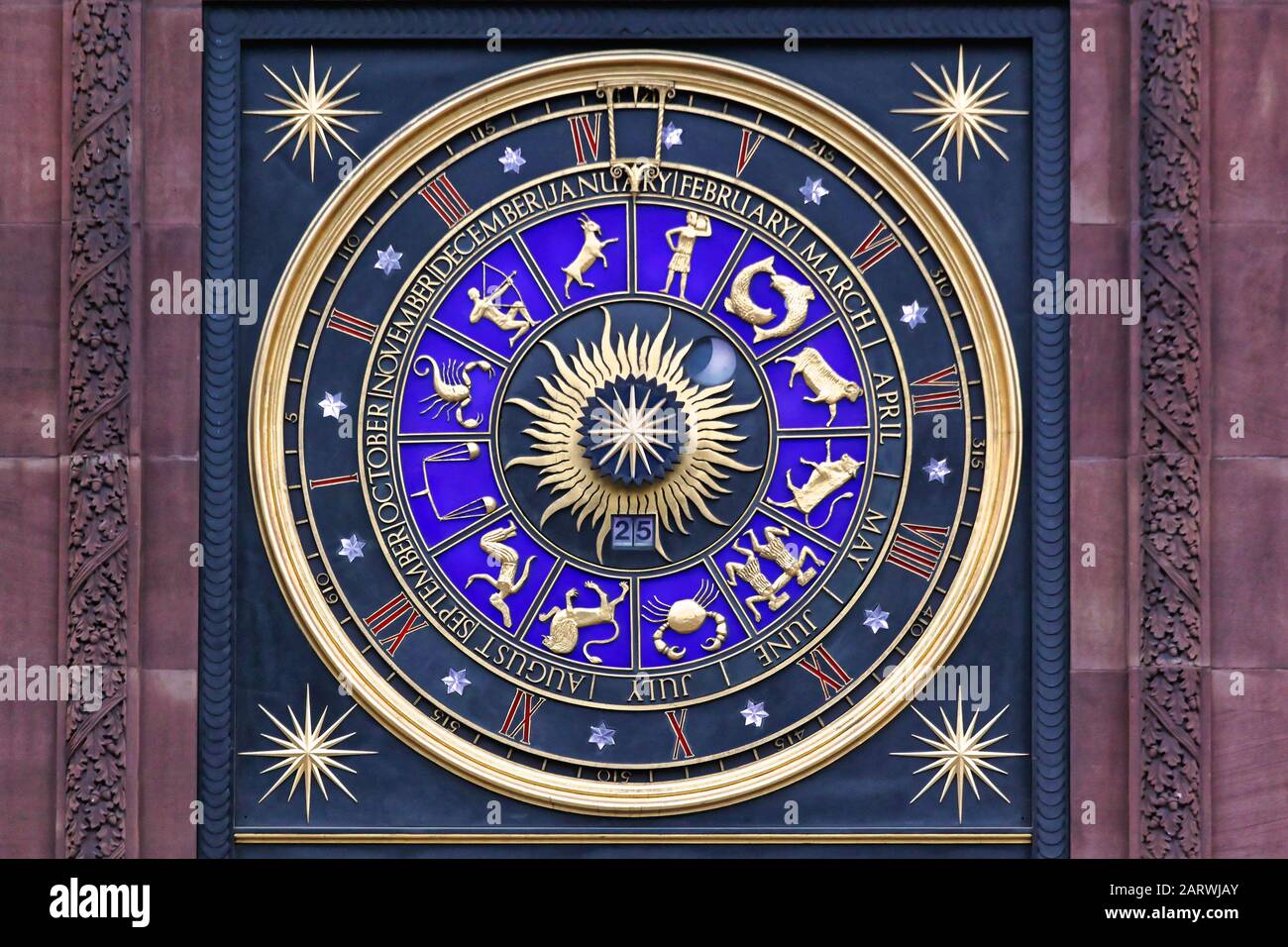 Zodiac clock 60 photos - Astrologytoyou.com