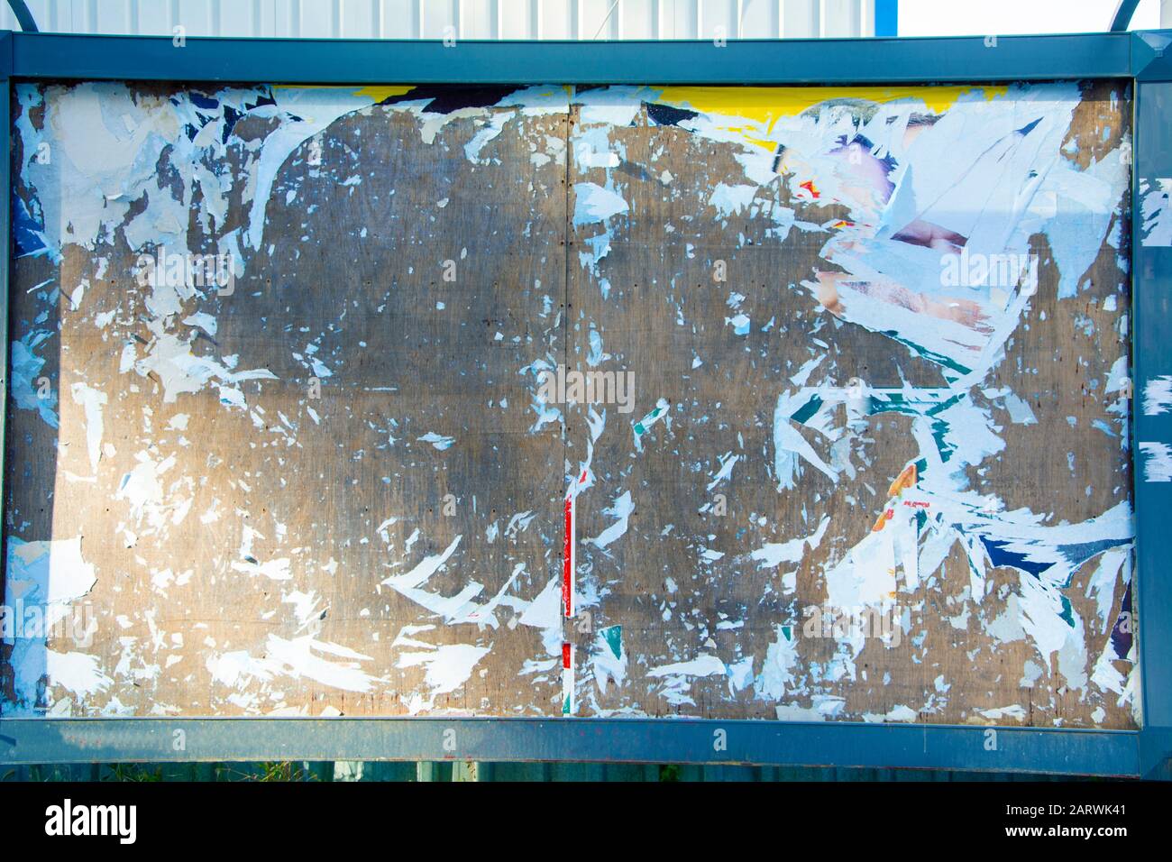 Torn poster blank hi-res stock photography and images - Alamy