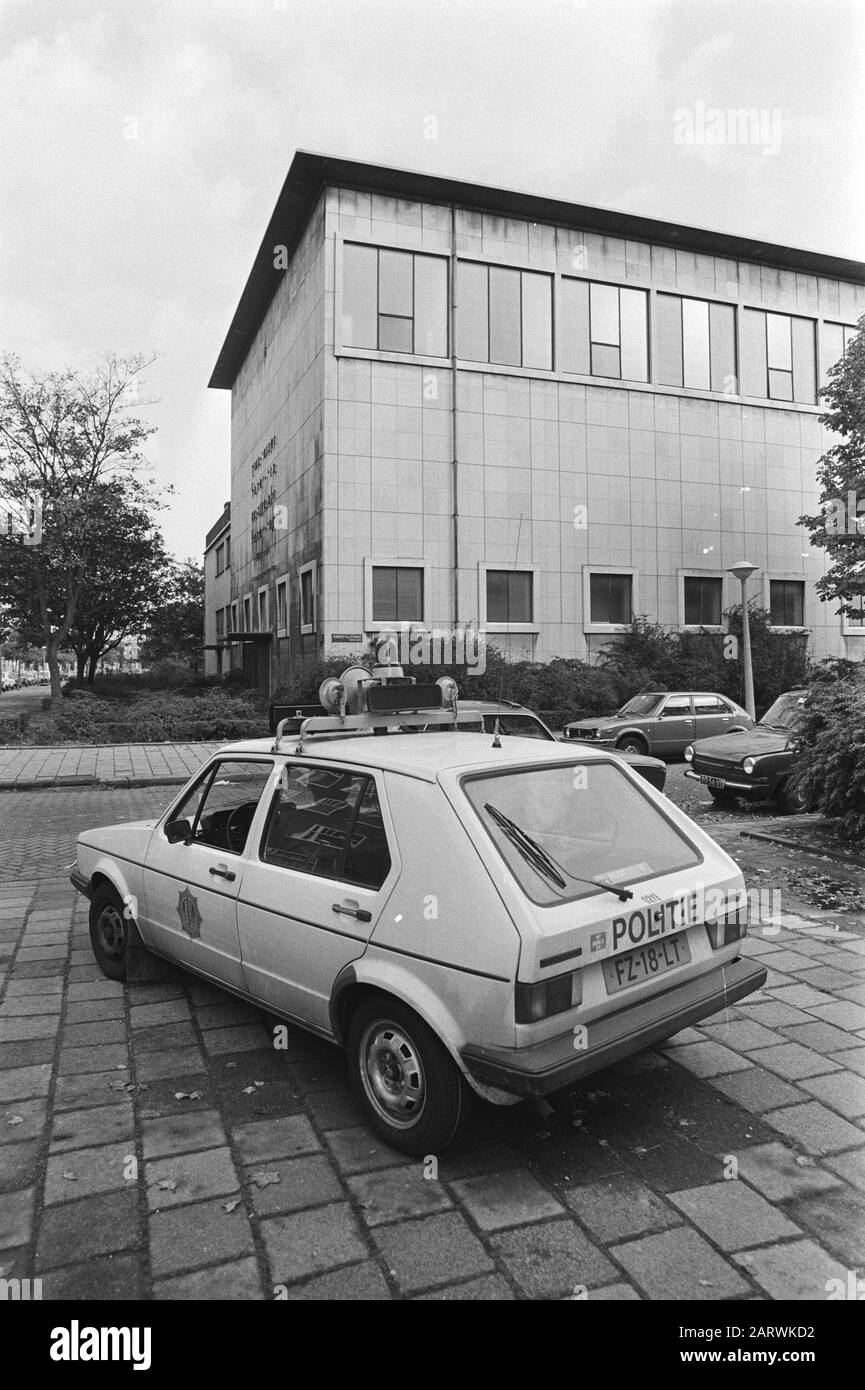 Guarded synagogue hi-res stock photography and images - Alamy