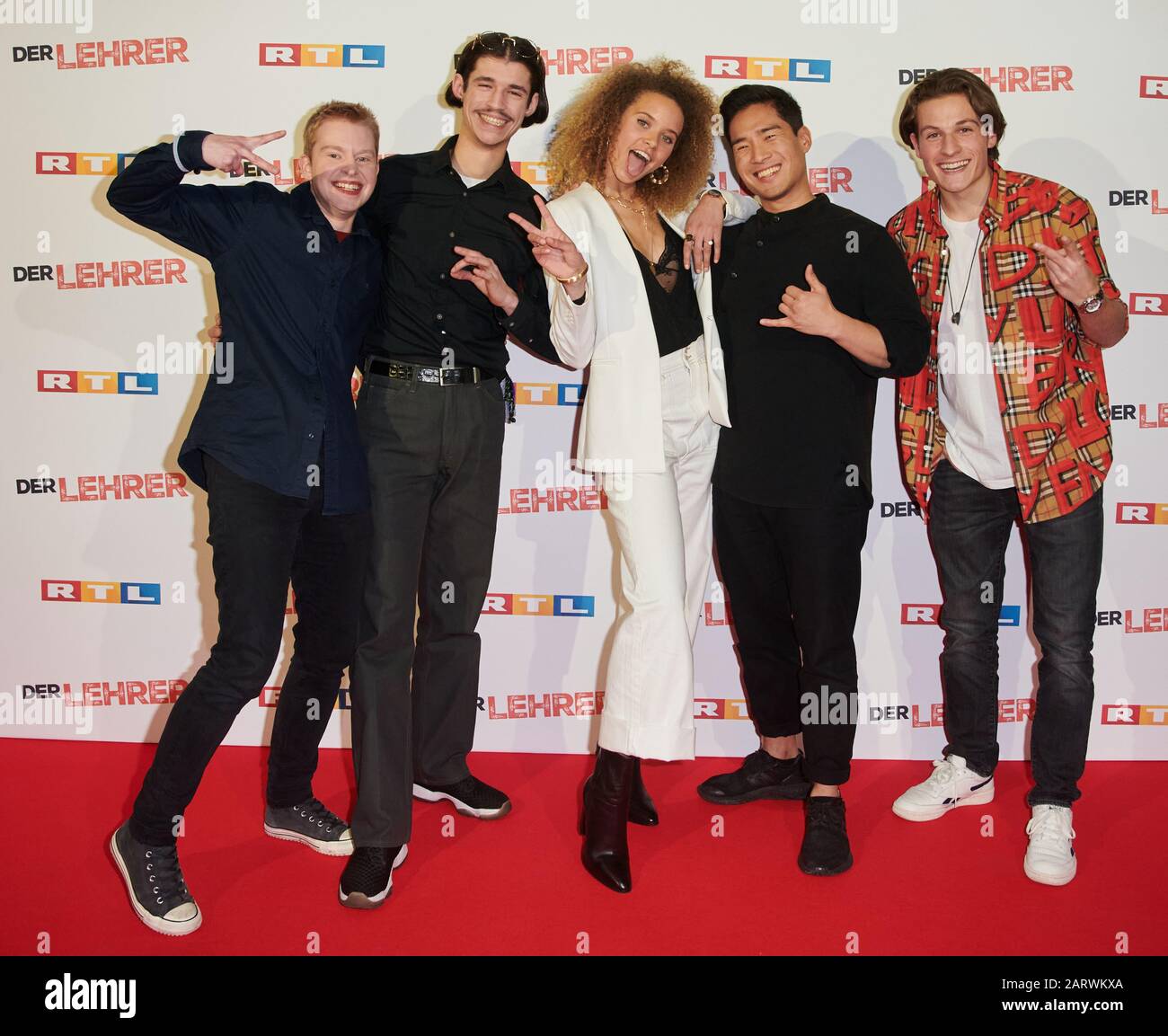 29 January 2020, Berlin: The actors Jonah Rausch (l-r), Loic Lopes ...