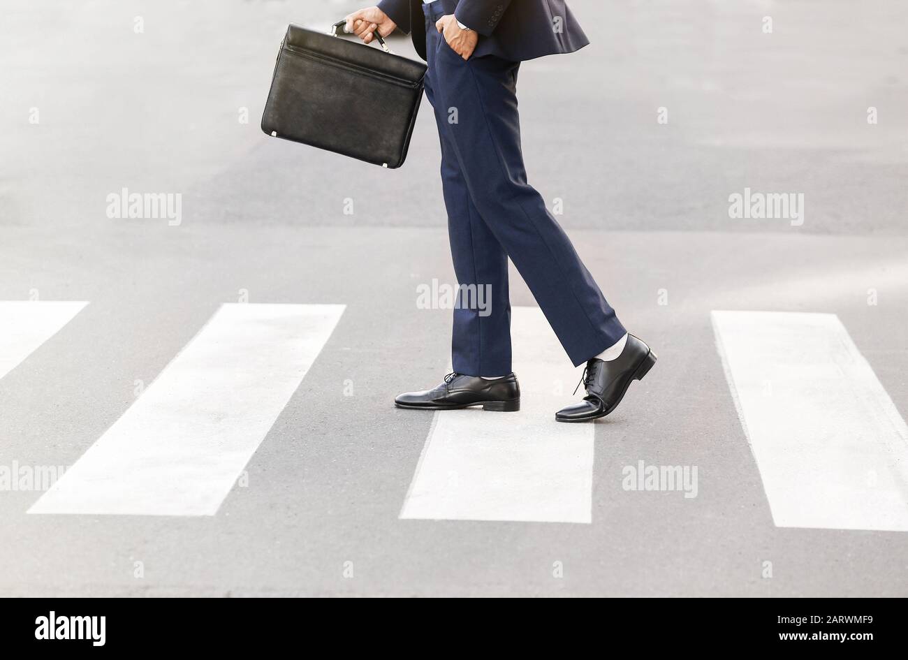 Pedestrian crossing work worker road hi-res stock photography and ...