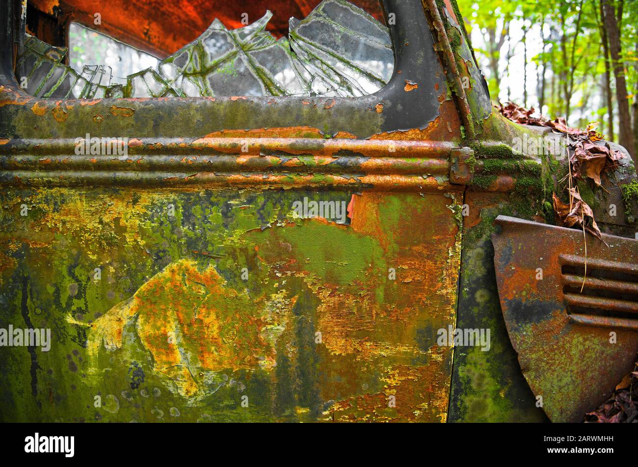 Rusting side of truck hi-res stock photography and images - Alamy