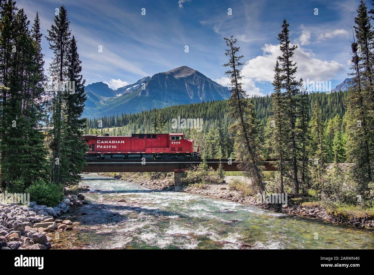 Canadian national rail hi-res stock photography and images - Alamy