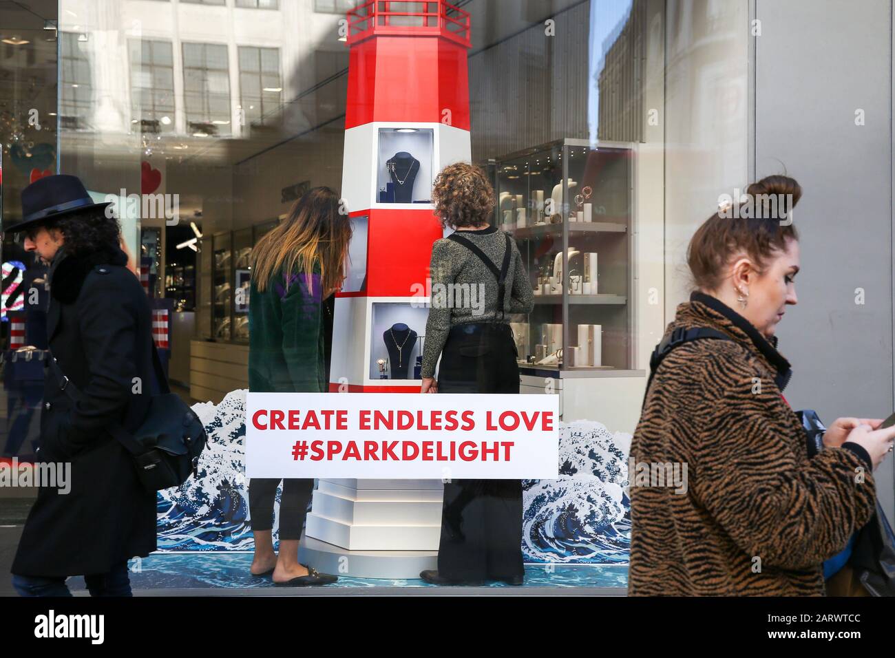 Valentines day window display in hi-res stock photography and images ...