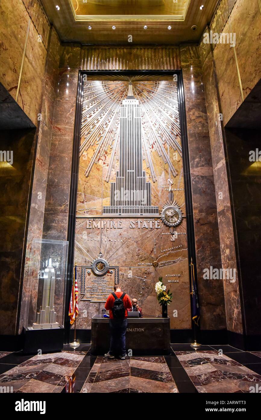 Empire state building interior hi-res stock photography and images - Alamy