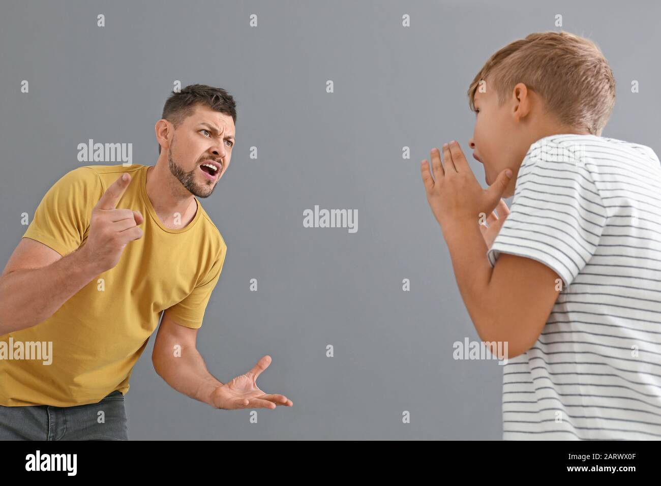 Father son argue hi-res stock photography and images - Alamy