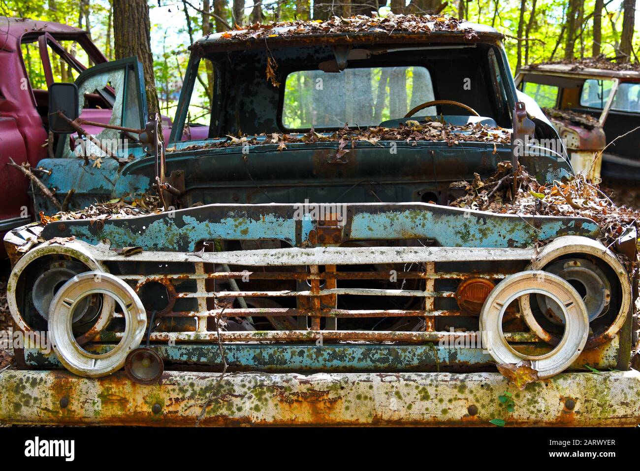 Truck graveyard hi-res stock photography and images - Alamy