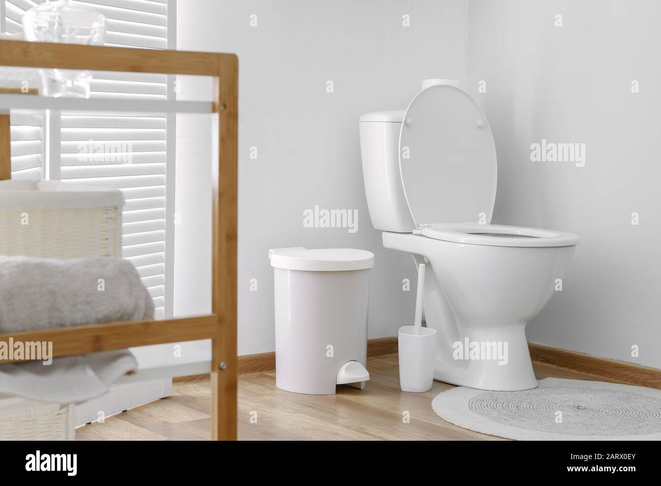 Interior of clean modern bathroom Stock Photo - Alamy