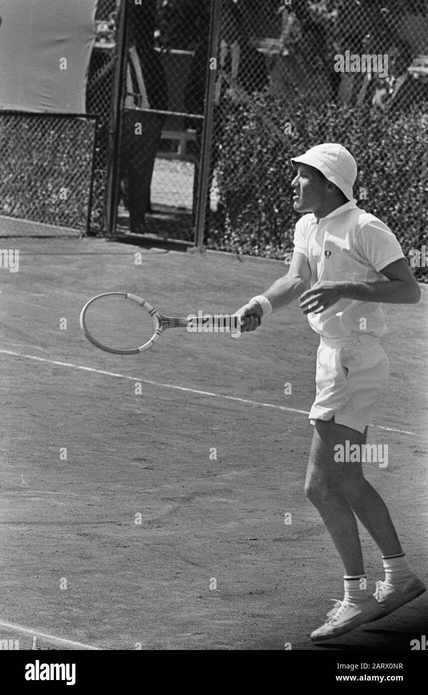 Tennis Championships, Tom Okker in action Date: August 12, 1965 Keywords: Championships, Tennis ...