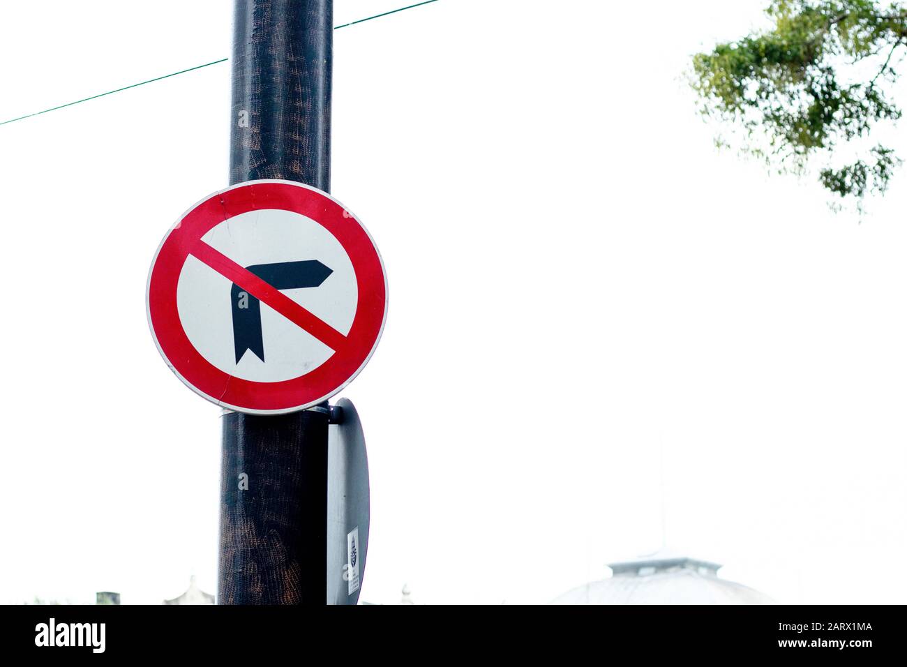 No right turn on red road sign hi-res stock photography and images - Alamy