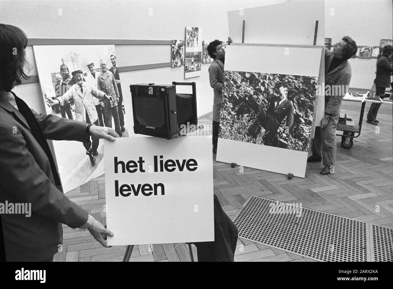 Exhibition our dear life hi-res stock photography and images - Alamy