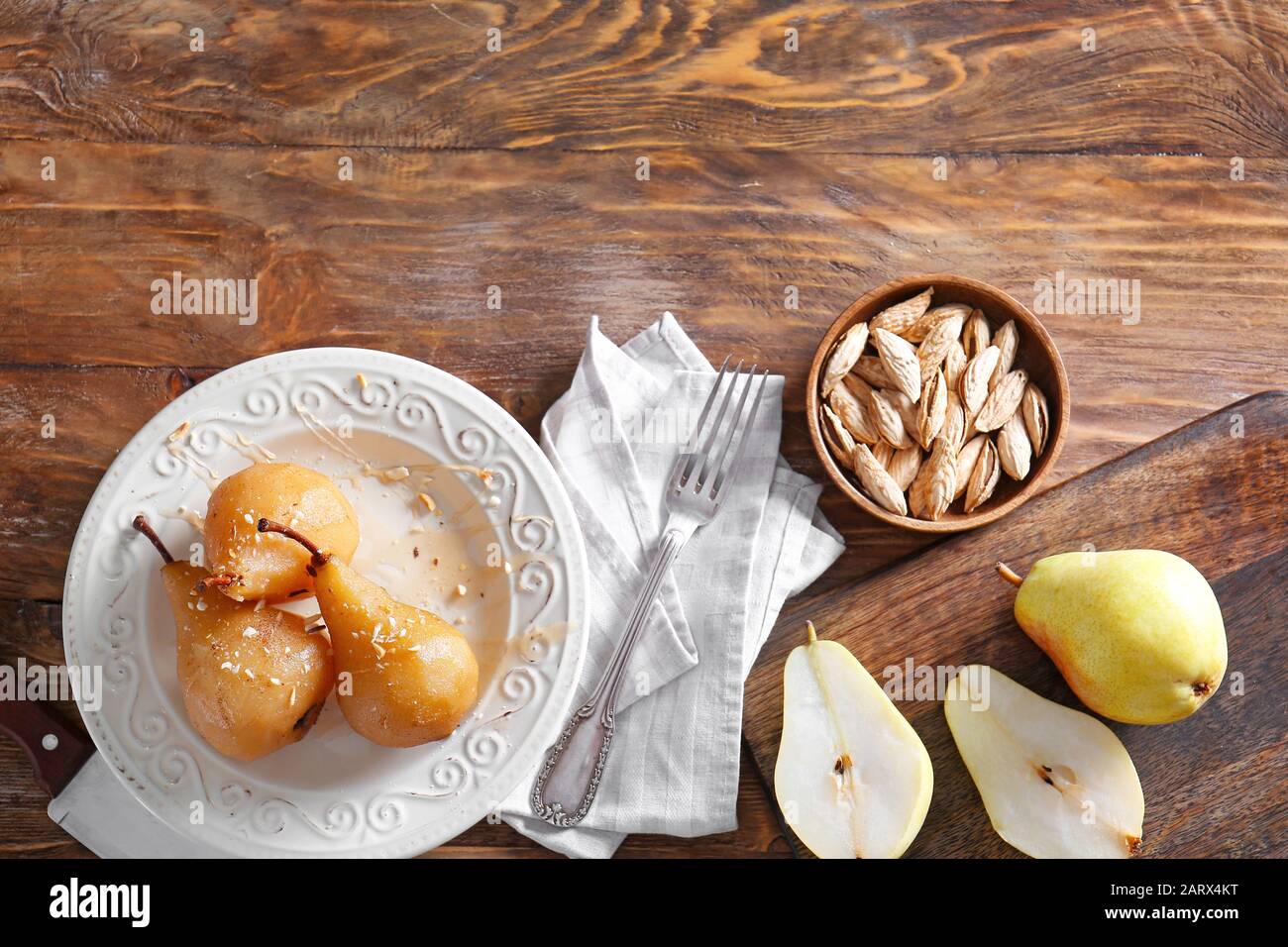 Baked almond pears hi-res stock photography and images - Alamy