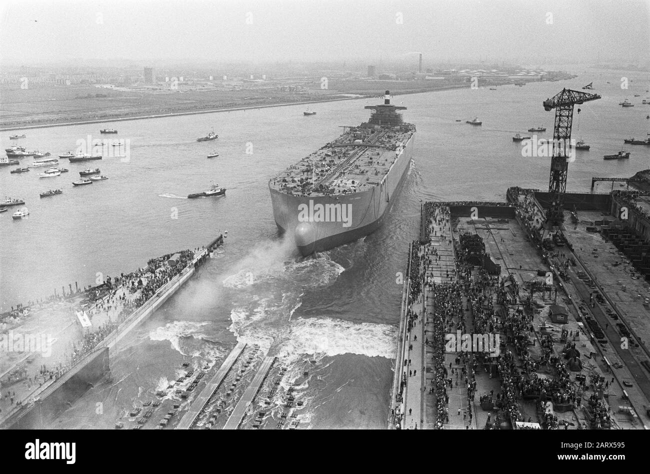Esso cambria tanker hi-res stock photography and images - Alamy