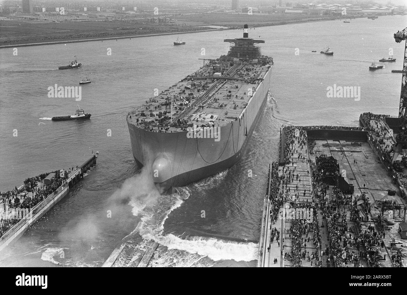 Esso cambria tanker hi-res stock photography and images - Alamy