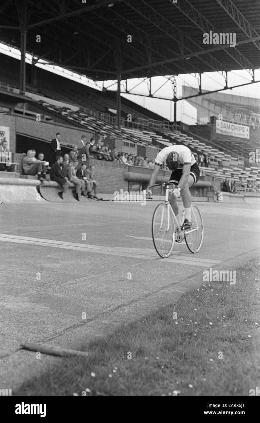 Number 15 groen hi-res stock photography and images - Alamy