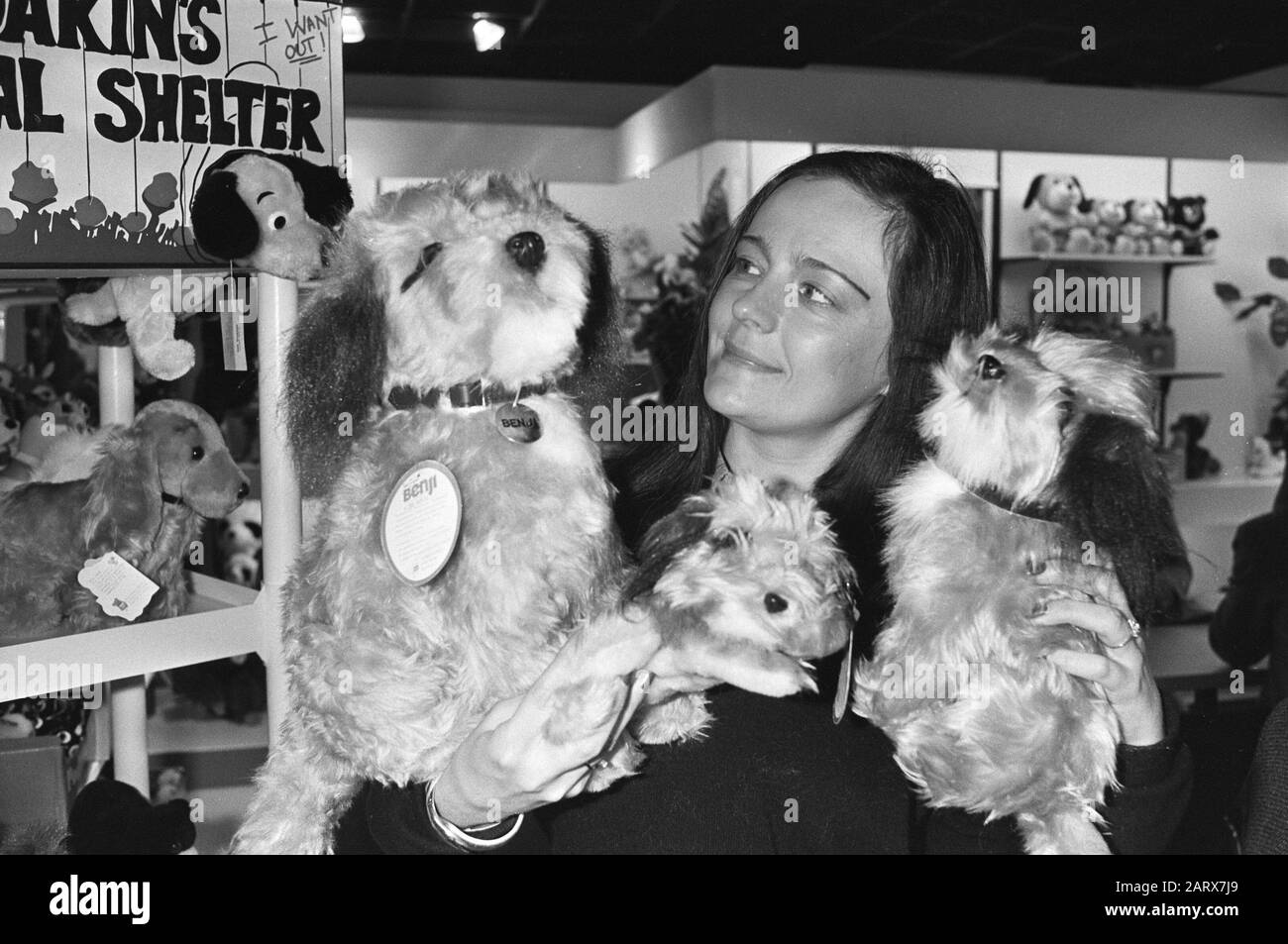 Spring and promotional gift fair in Utrecht; toy dogs made after the ...