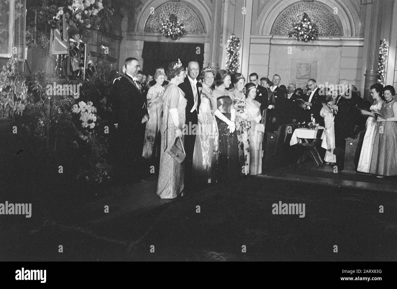 Evening party seating Black and White Stock Photos & Images - Alamy