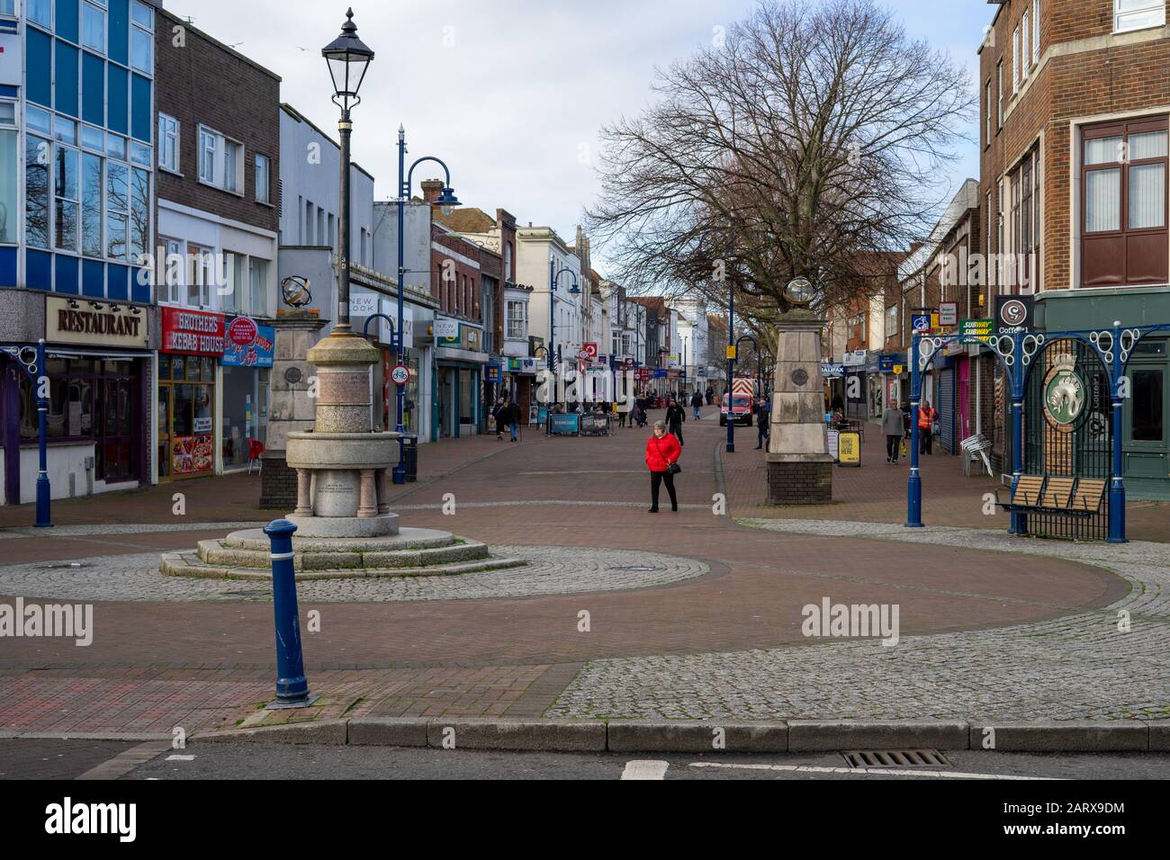 Gosport High street with shoppers walking through Stock Photo - Alamy