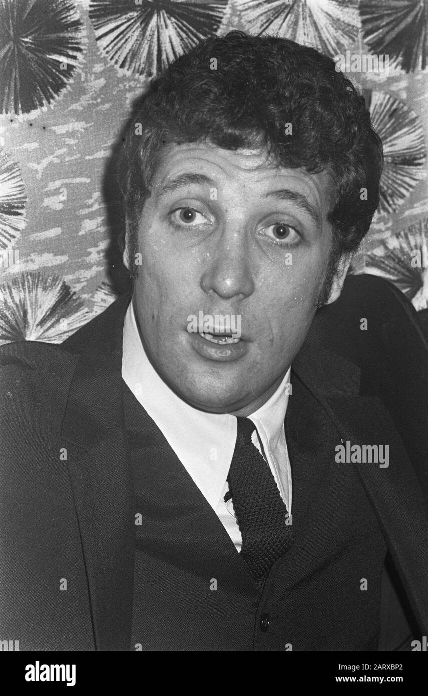 Tom Jones for TV performance in the Netherlands. Tom Jones, English ...