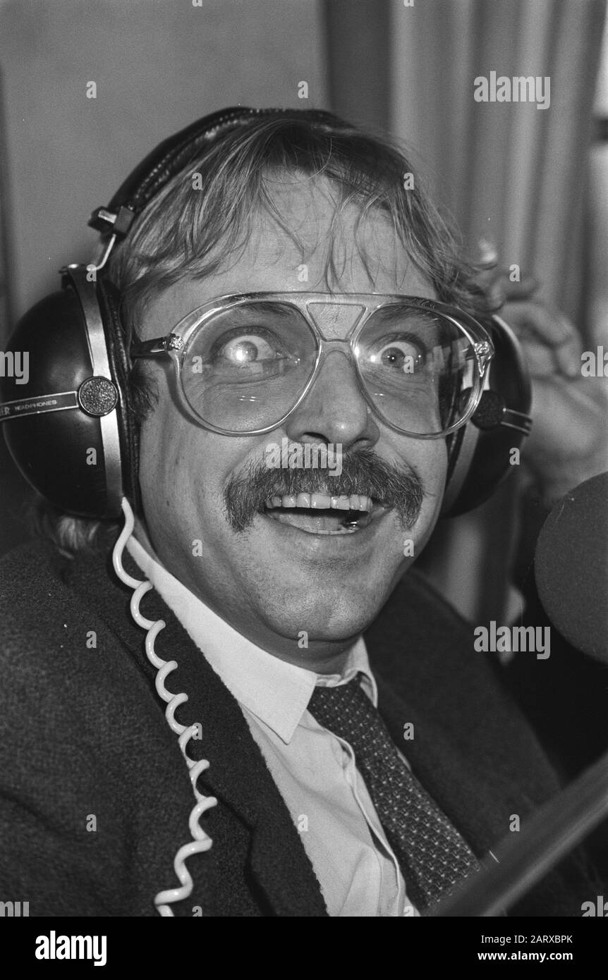 Tom price radio hi-res stock photography and images - Alamy
