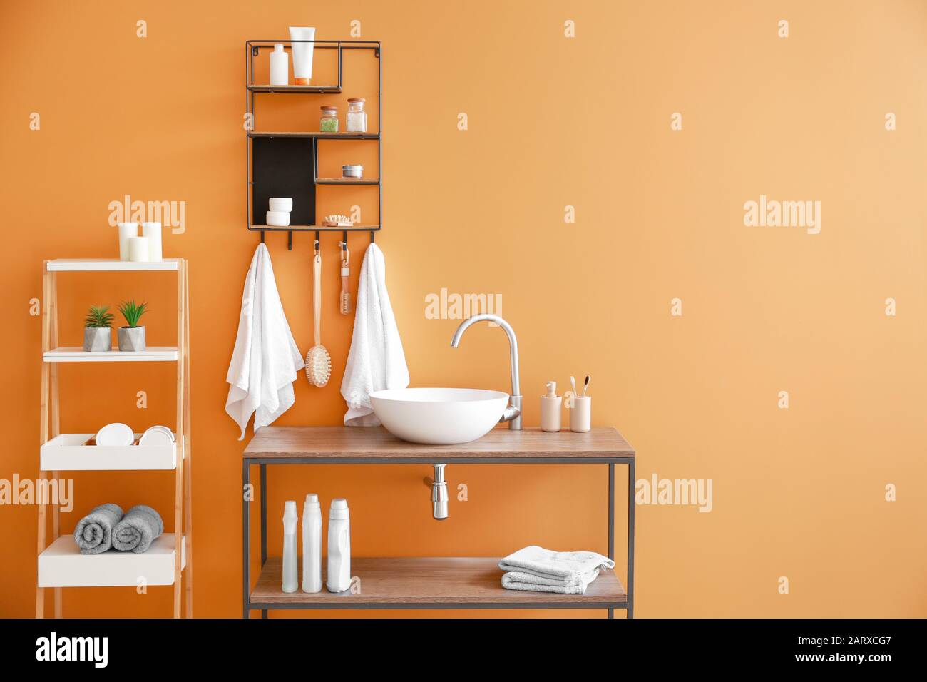 Interior of modern clean bathroom Stock Photo - Alamy