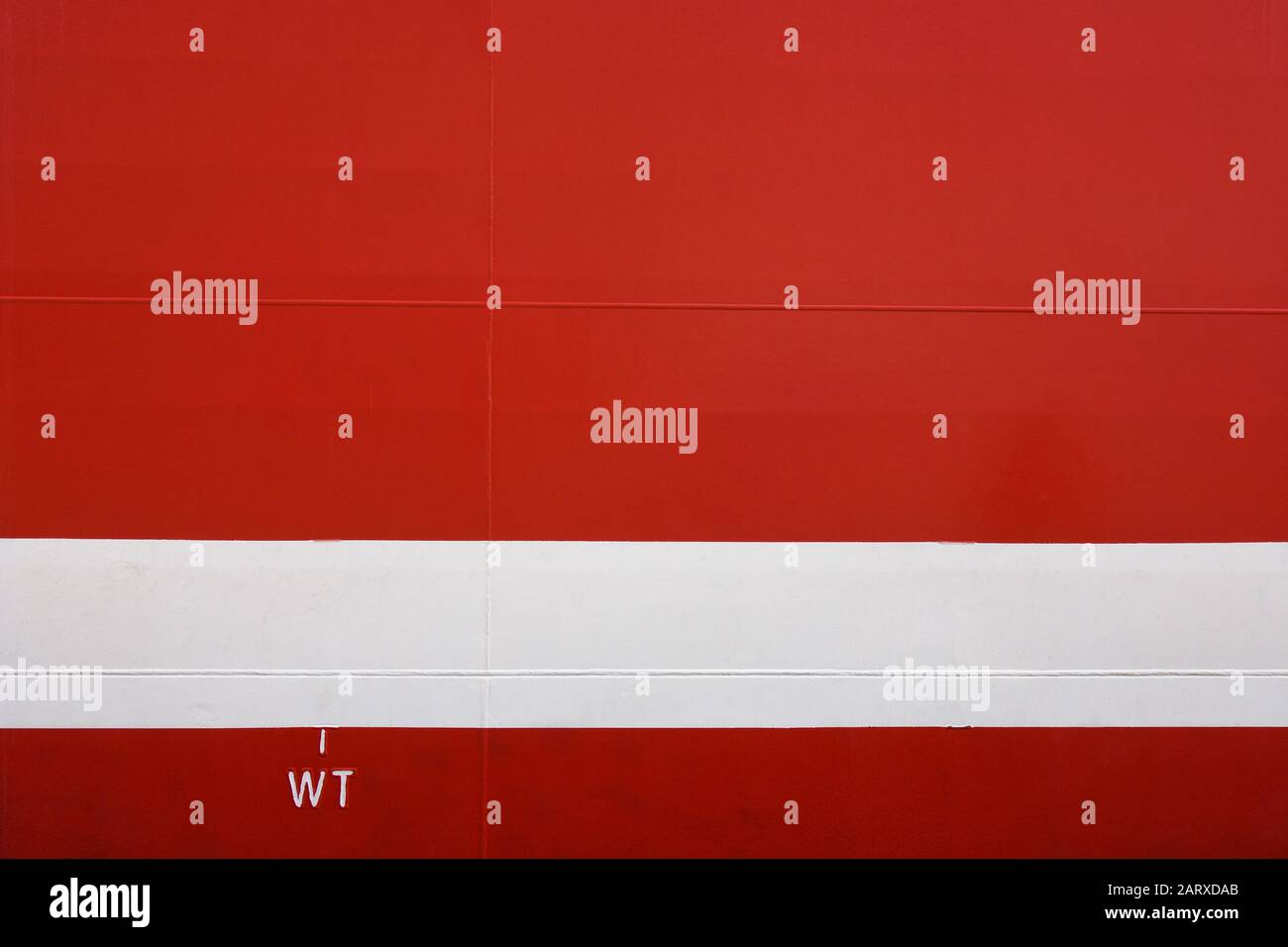 Ship hull marking hi-res stock photography and images - Alamy