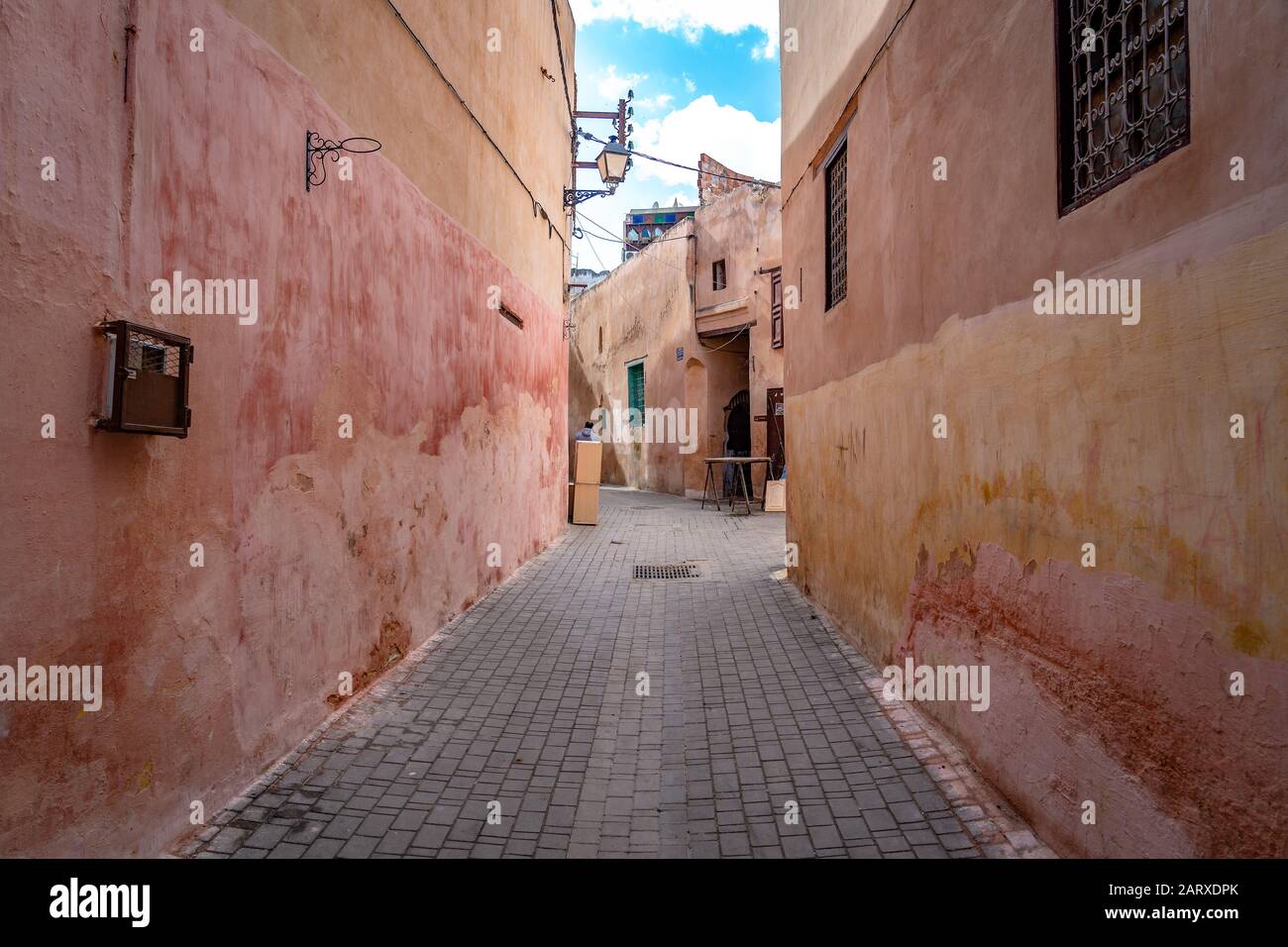 Meknes narrow streets hi-res stock photography and images - Alamy