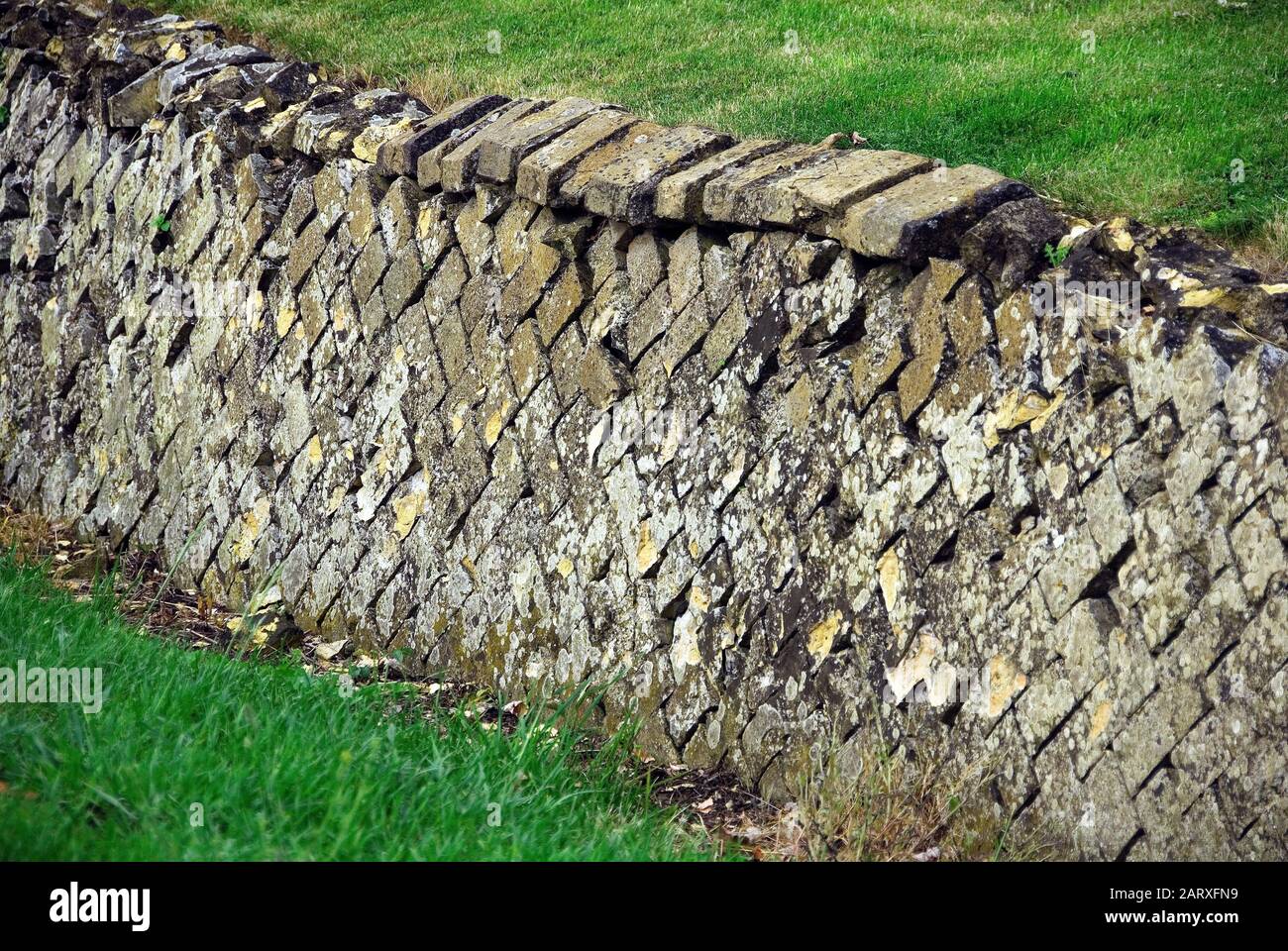 Herriingbone pattern hi-res stock photography and images - Alamy